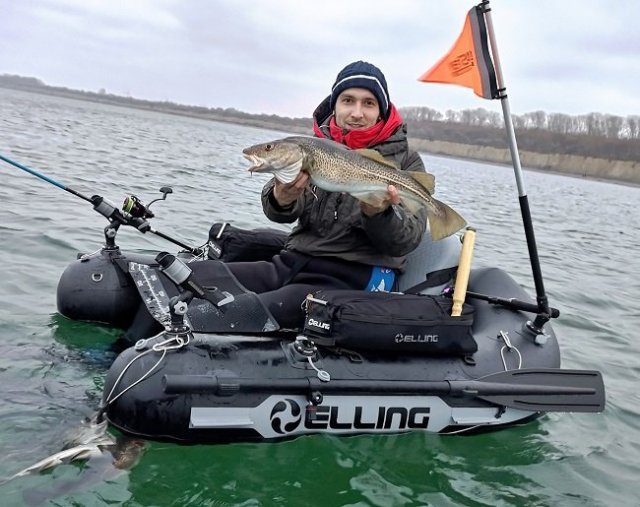 ᐅ Belly boat fishing ᐅ【Which is the best fishing float tube?】